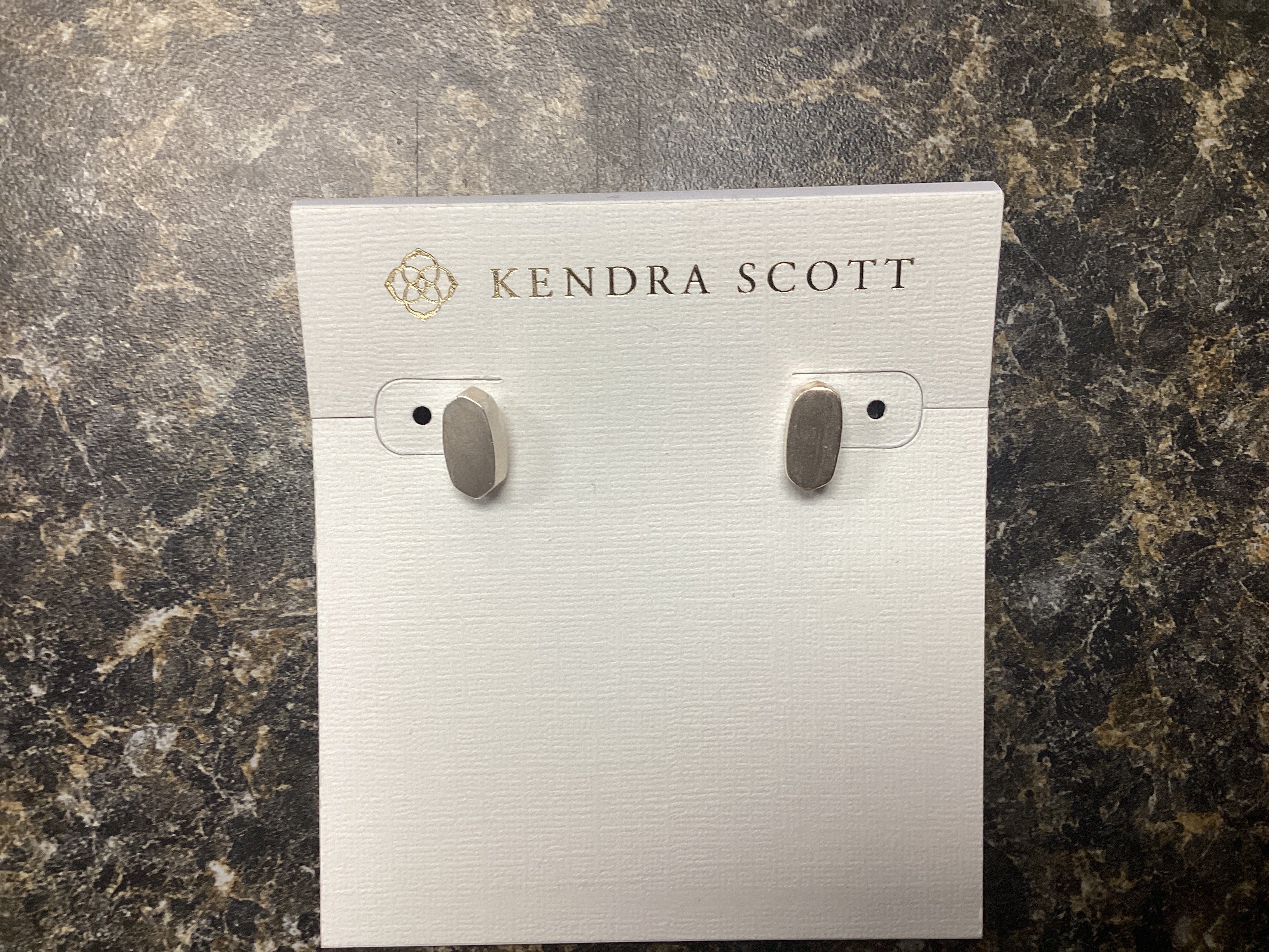 Barrett silver metal studs – The Very Thing